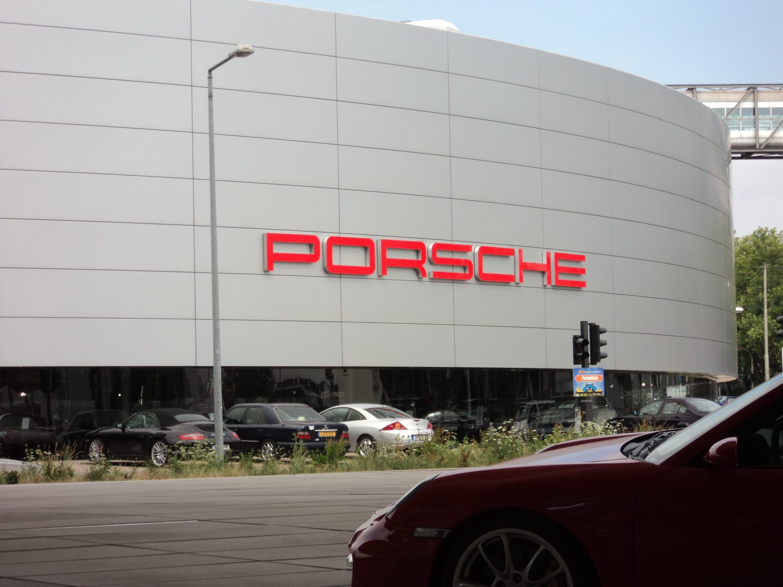 Toata istoria Porsche prezentata intr-un muzeu - catalinv.ro